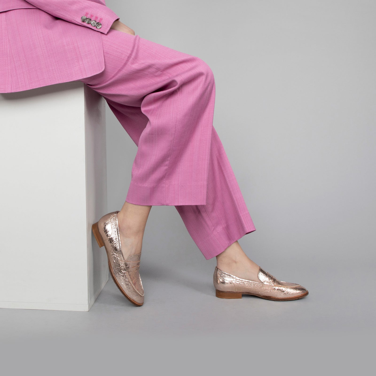 Esska Shoes, stylish and comfortable shoes for confident women