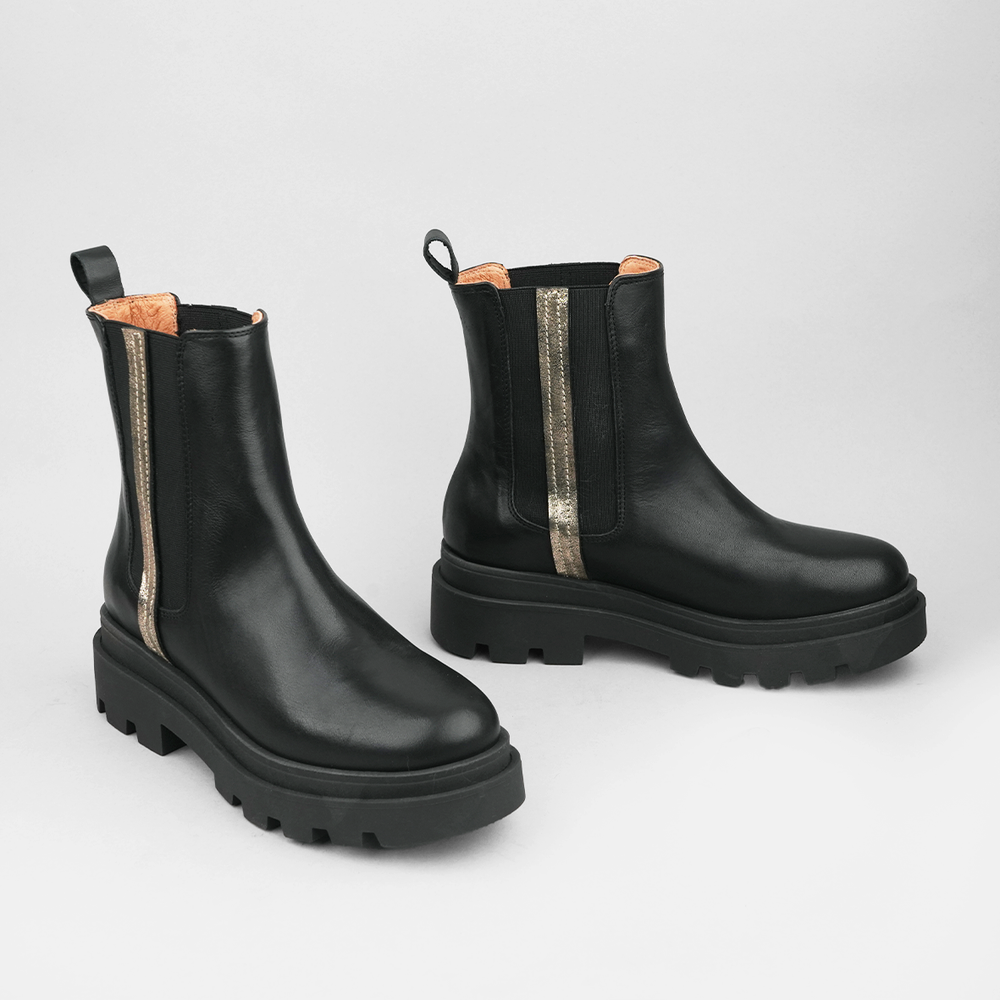 Olga Black Chunky Chealsea Boot