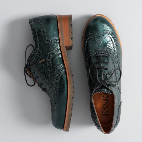 Esska Shoes, stylish and comfortable shoes for confident women